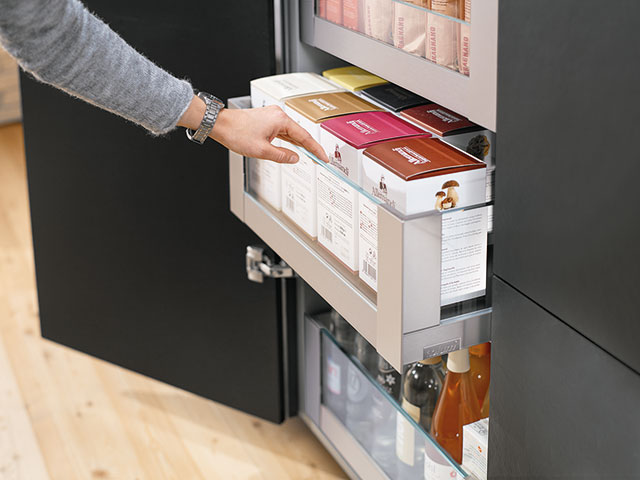 BLUM – SPACE TOWER | BAUKRAFT - Herrajes para muebles en Mexico